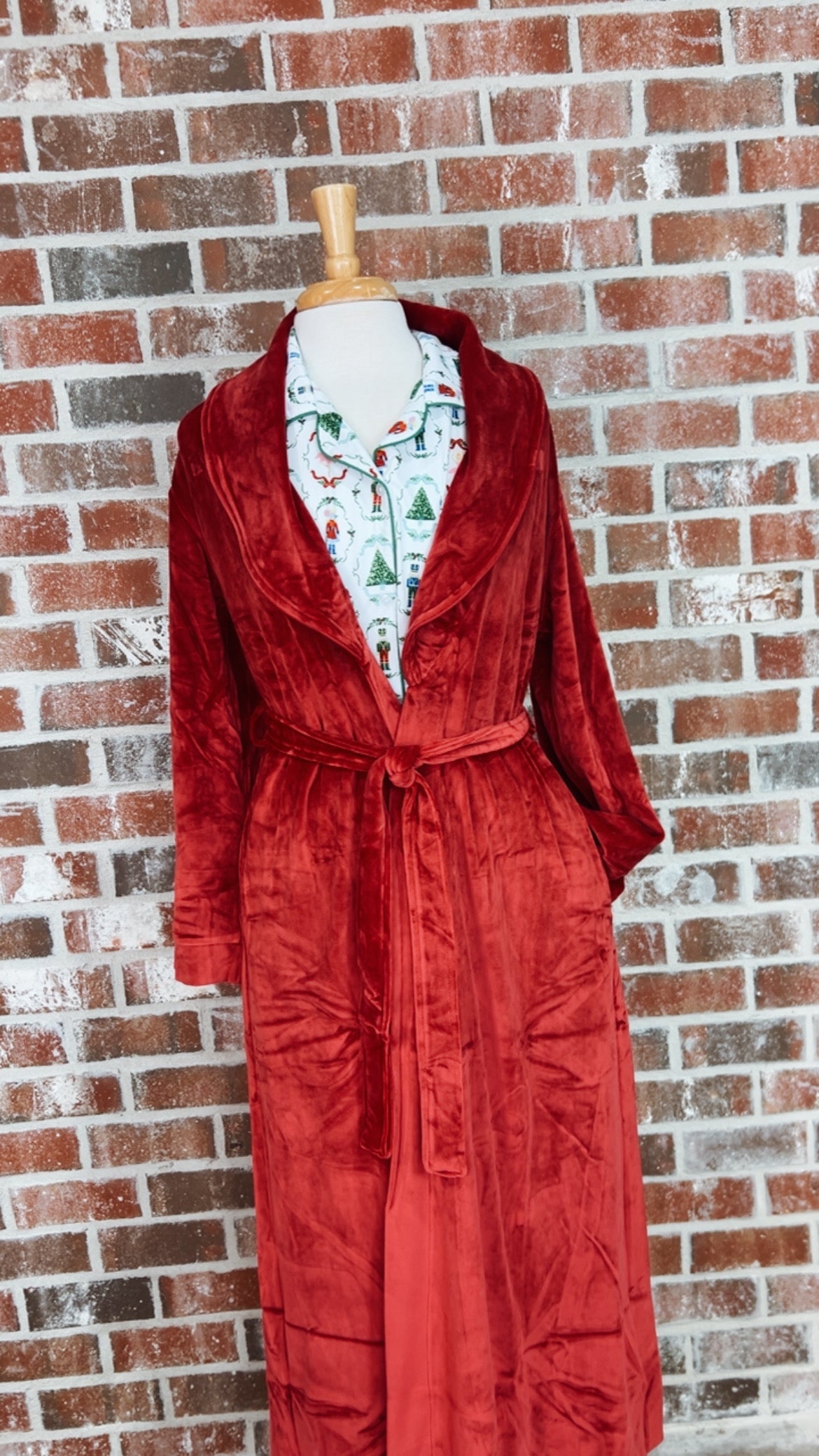 HARBIN ROBE - RED – Holt & Company, LLC